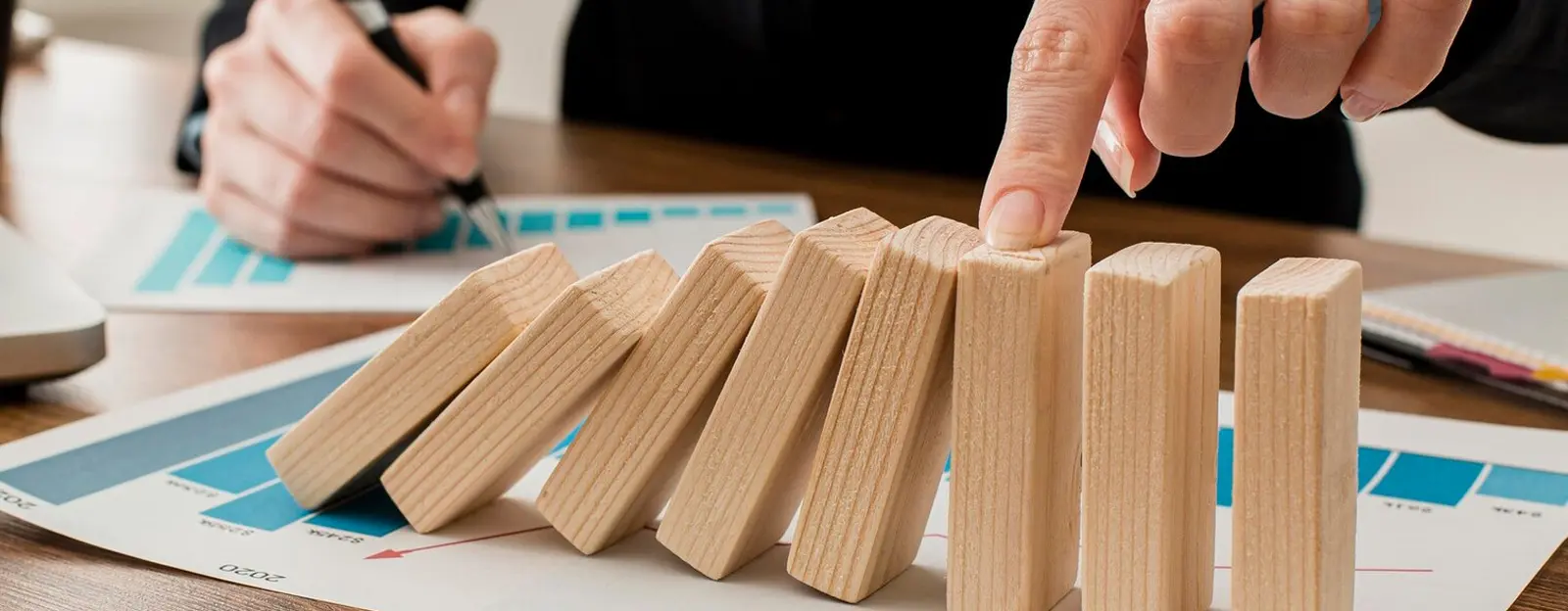 Les fondamentaux de l'analyse du risque financier en 2023 : Approches ...